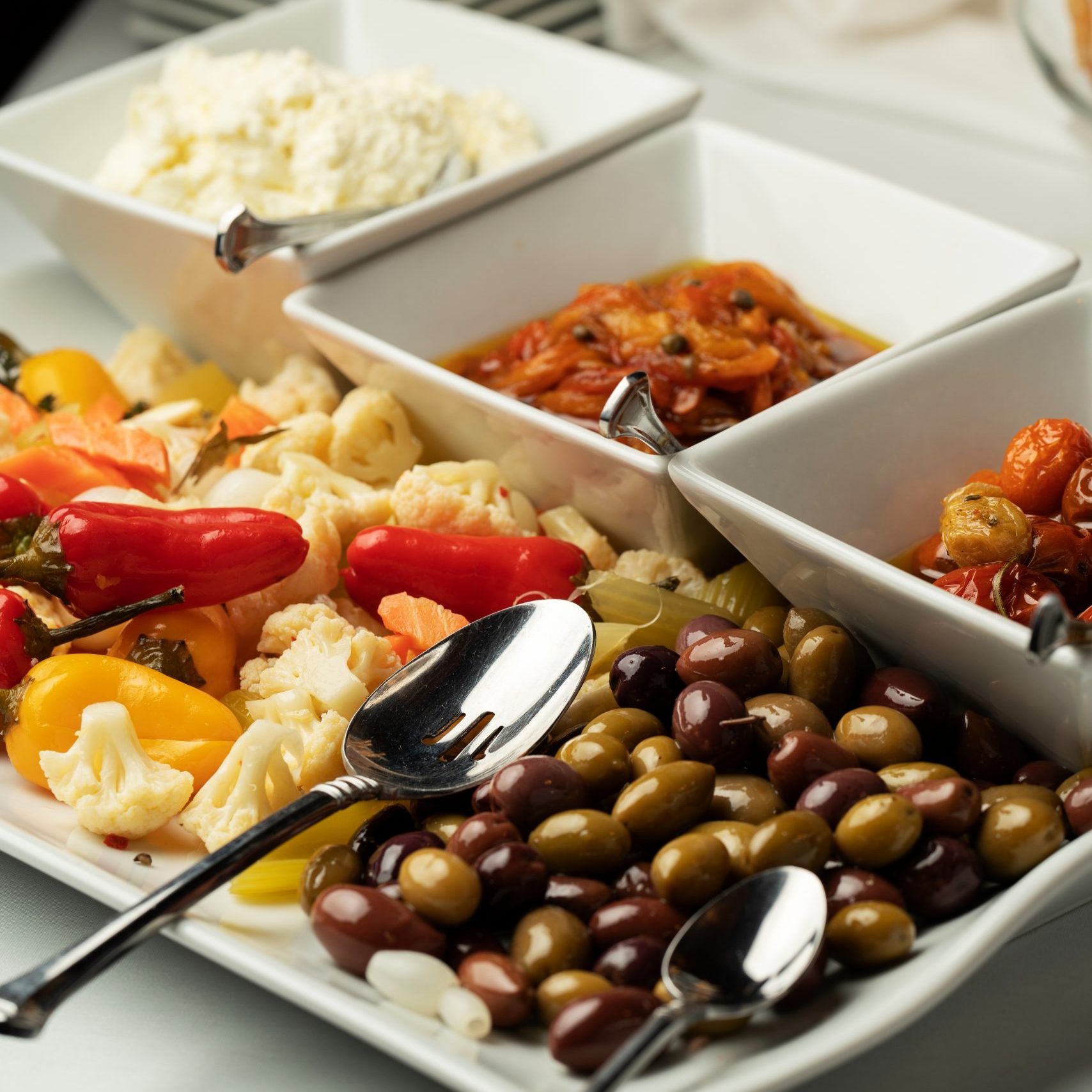 Full Service Catering Menu - Commellini Estate